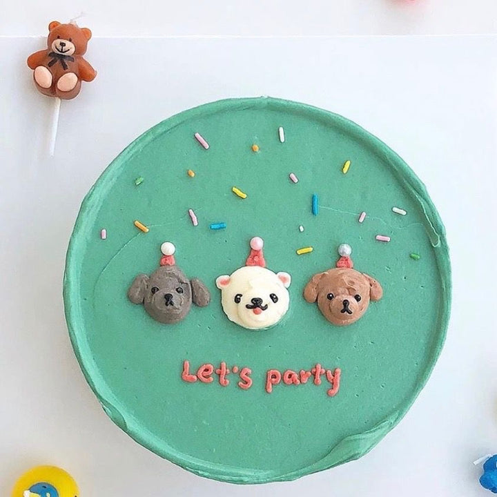 Mini Cakes – The Furry Baker