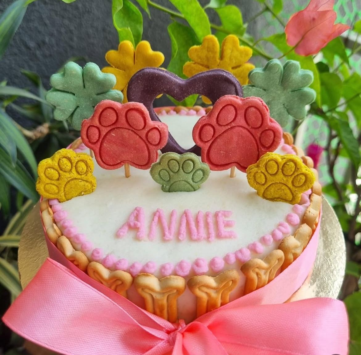 Pawdorable Cake – The Furry Baker
